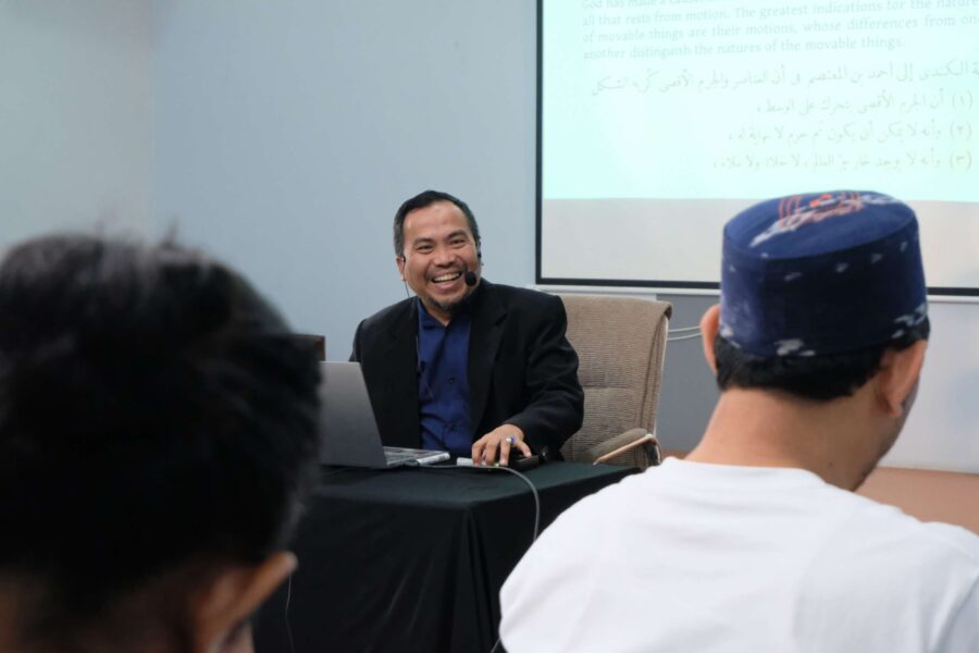 Akal dalam Islam: Amanah Ilahi, Bukan Sekadar Alat Logika