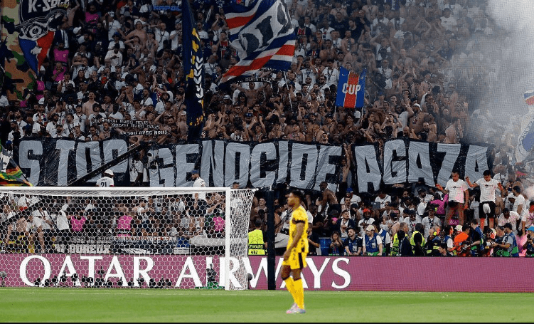 Suporter PSG Kibarkan Spanduk 'Hentikan Genosida Gaza' di Final Liga ...
